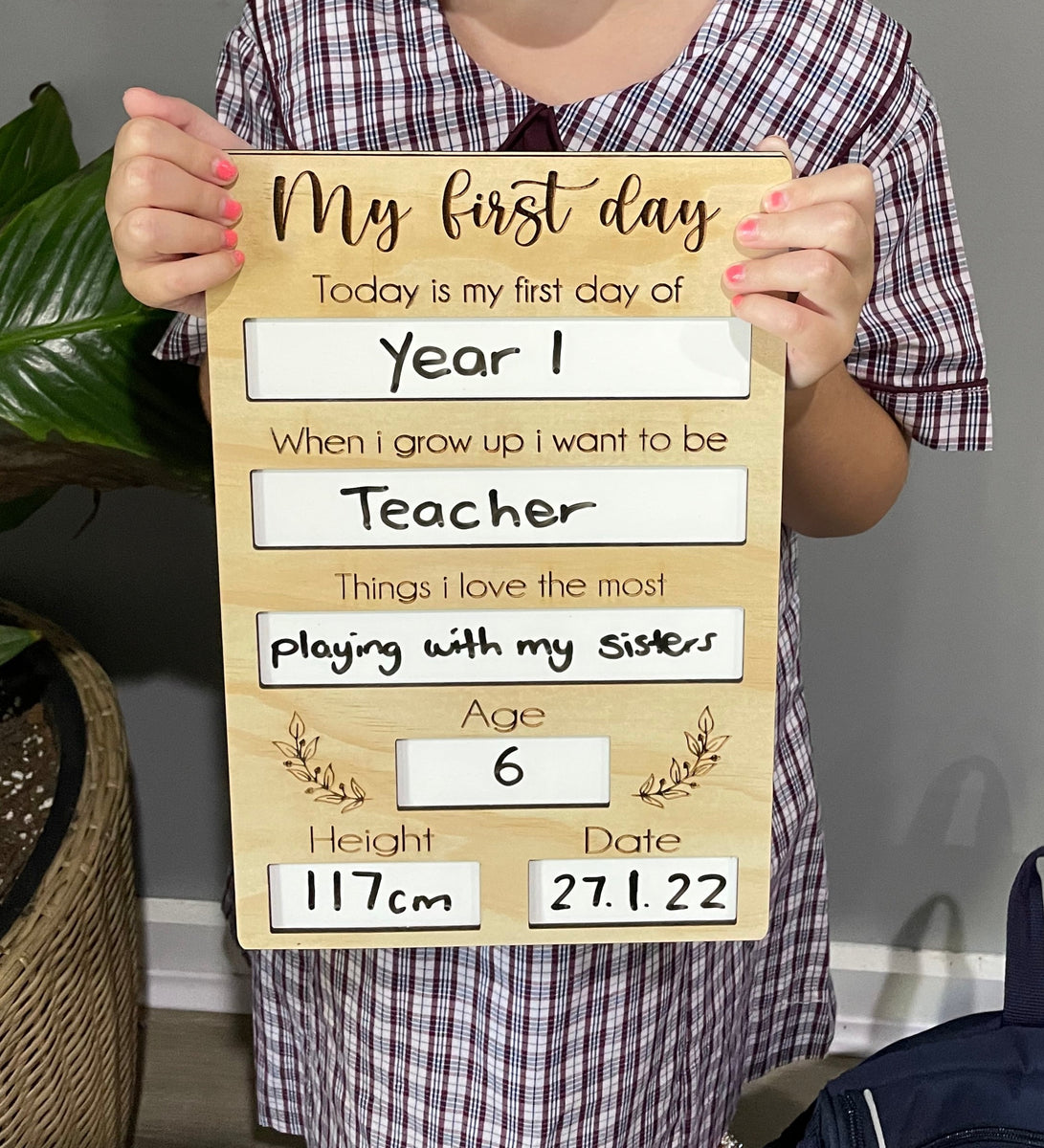 My first day/ last day of school board | Double sided – My Custom Cut